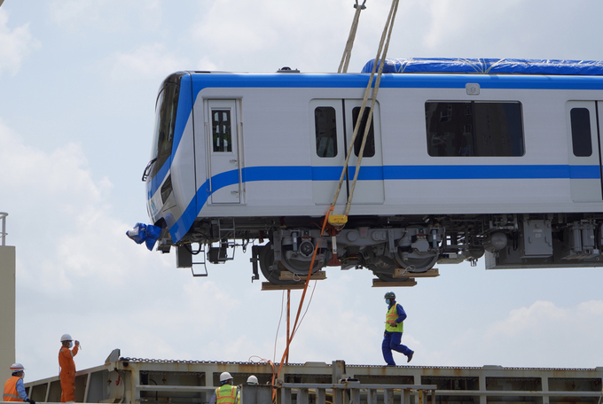 Two more Metro Trains No. 1 to HCMC in mid-June